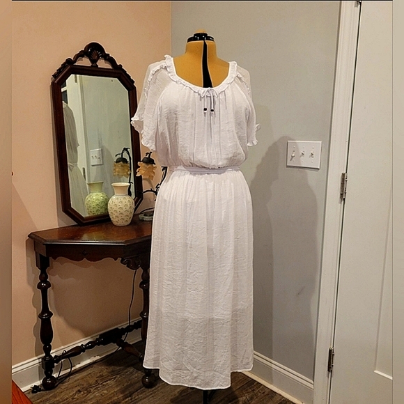 Joie de Vivre | Dresses | Nwt 2x White Ruffly Dress | Poshmark